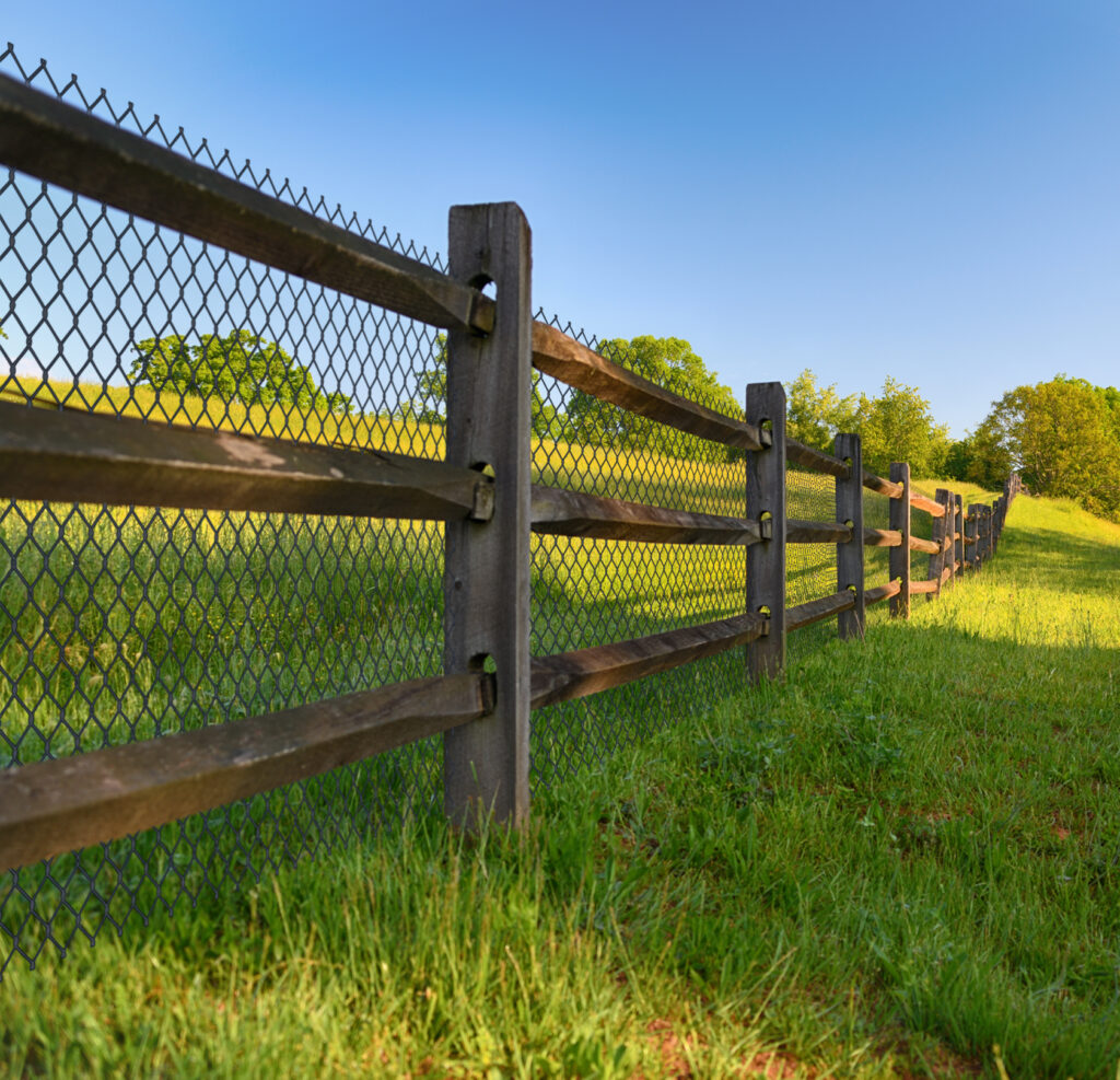 Galvanized 11.5 ga Chain-link – Far North